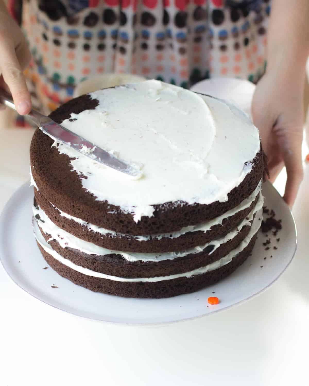 How to Make a Piñata Cake