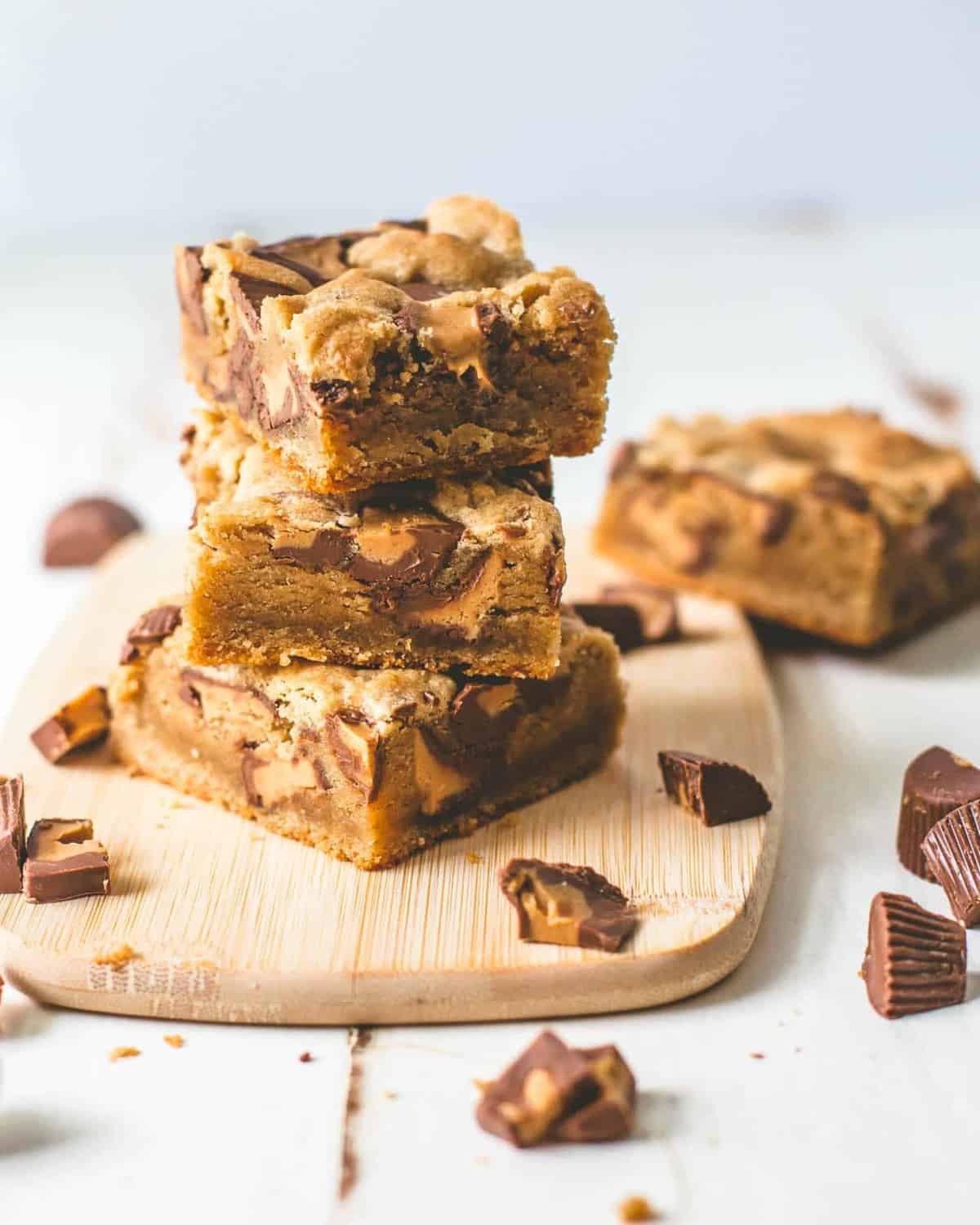 Peanut Butter Cup Cookie Bars