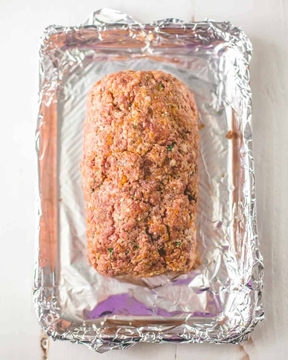 Classic Meatloaf with Sweet and Tangy Glaze