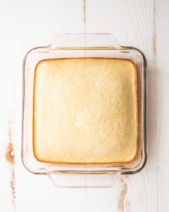 Easy Vanilla Cake (with oil, no butter)