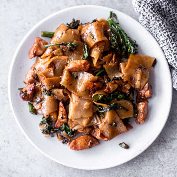 Pad See Ew (Wide Rice Noodles)