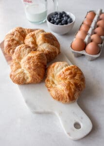 Croissant French Toast (Easy and Delicious!)
